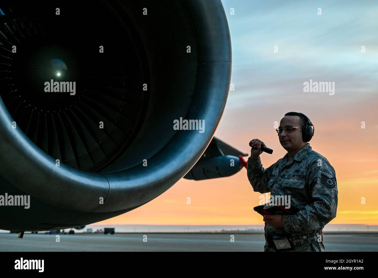 U.S. Air Force Tech. Sgt. Joshua Cintron Ruiz, 660th Aircraft ...