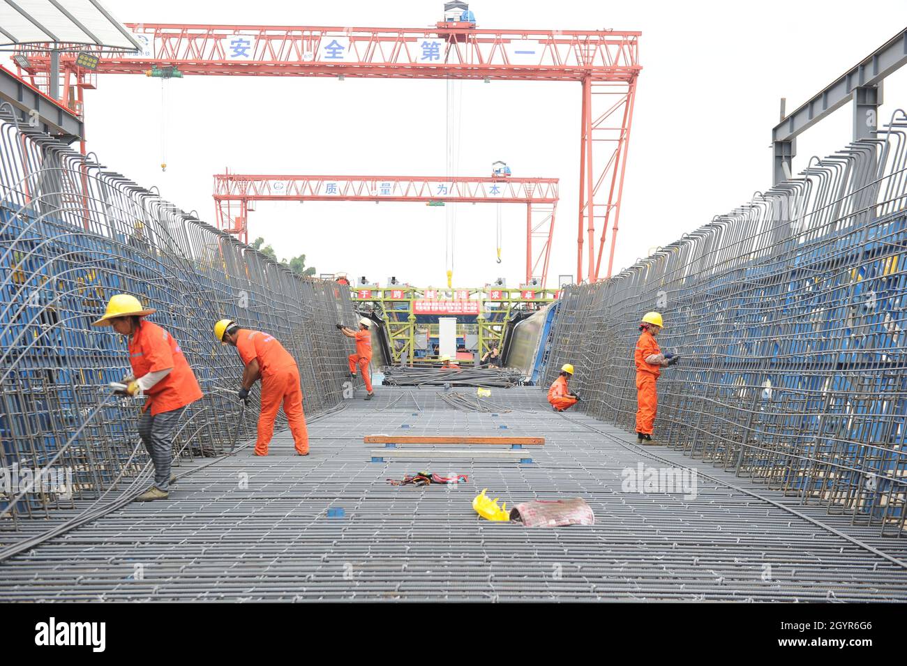 Luzhou, China. 9th Oct, 2021. On the morning of October 9, 2021, in ...