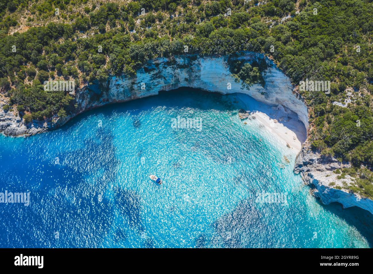 Remote and hidden Fteri beach in Kefalonia Island, Greece, Europe Stock ...