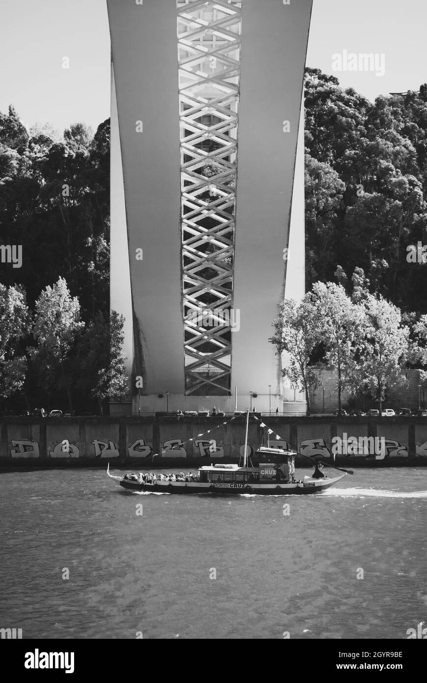 Concrete river bank Black and White Stock Photos & Images - Alamy