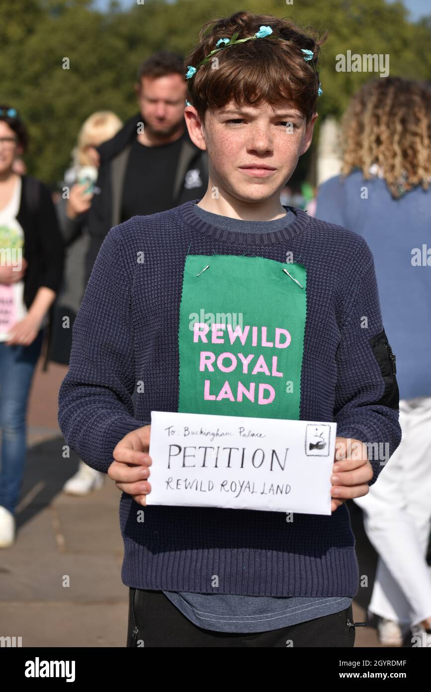 London, UK. 9 October 2021. Protestors joined by Chris Packham march to ...