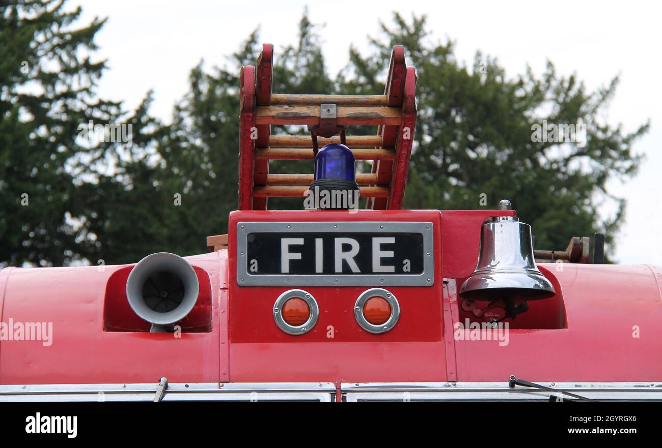 Red fire engine hi-res stock photography and images - Alamy
