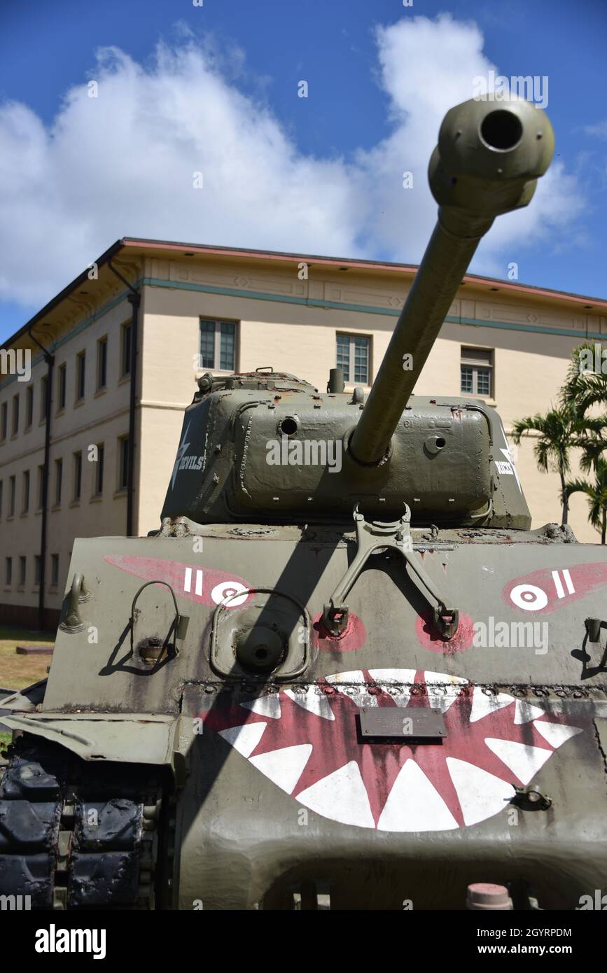 M4a3e8 sherman tank hi-res stock photography and images - Alamy