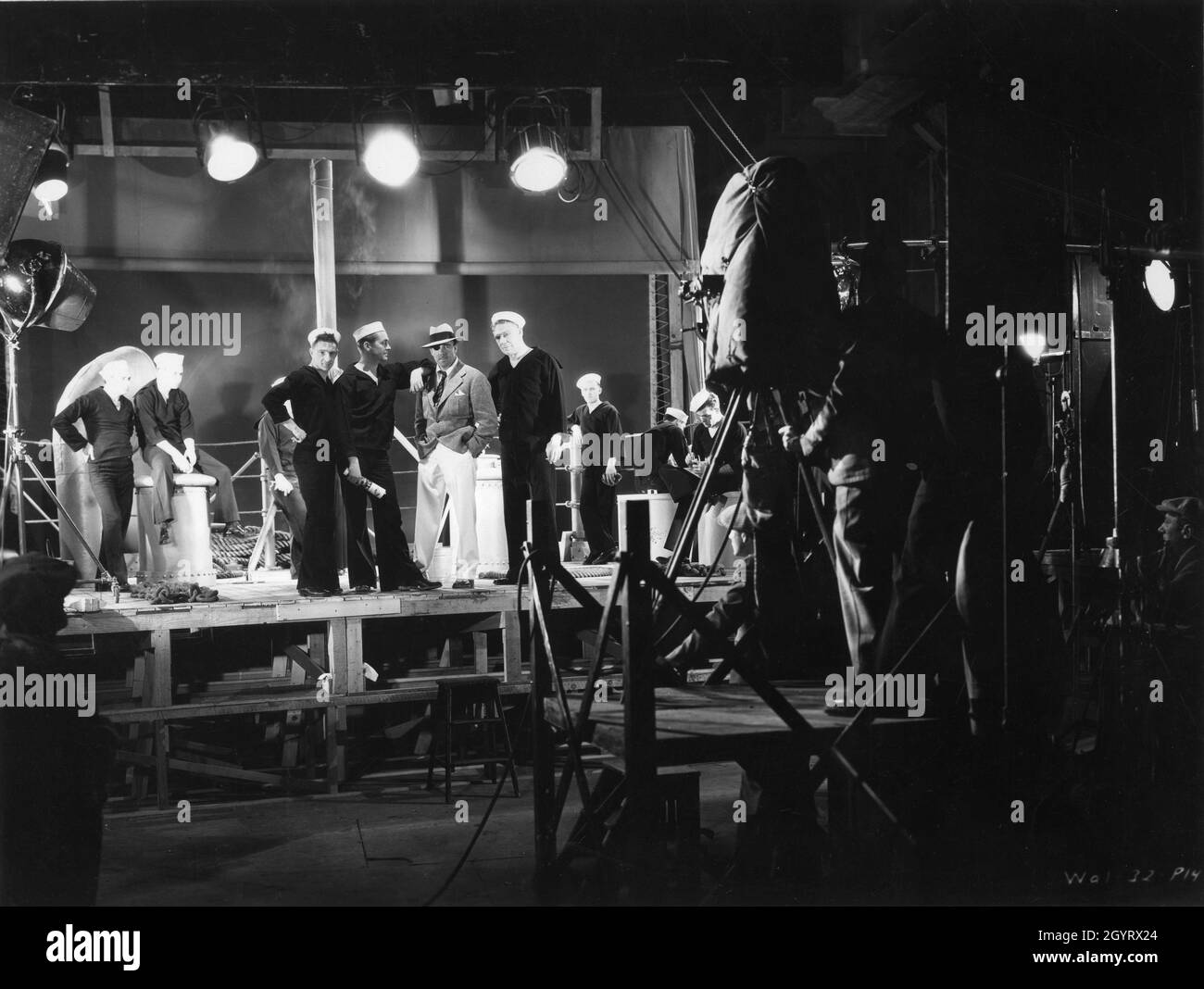 JAMES DUNN and Director RAOUL WALSH on set candid with Camera / Movie ...