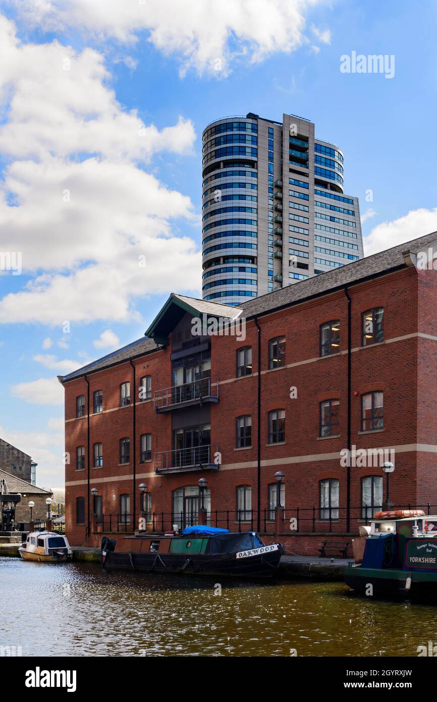 Regenerated modernised city centre waterfront (Unison HQ office ...