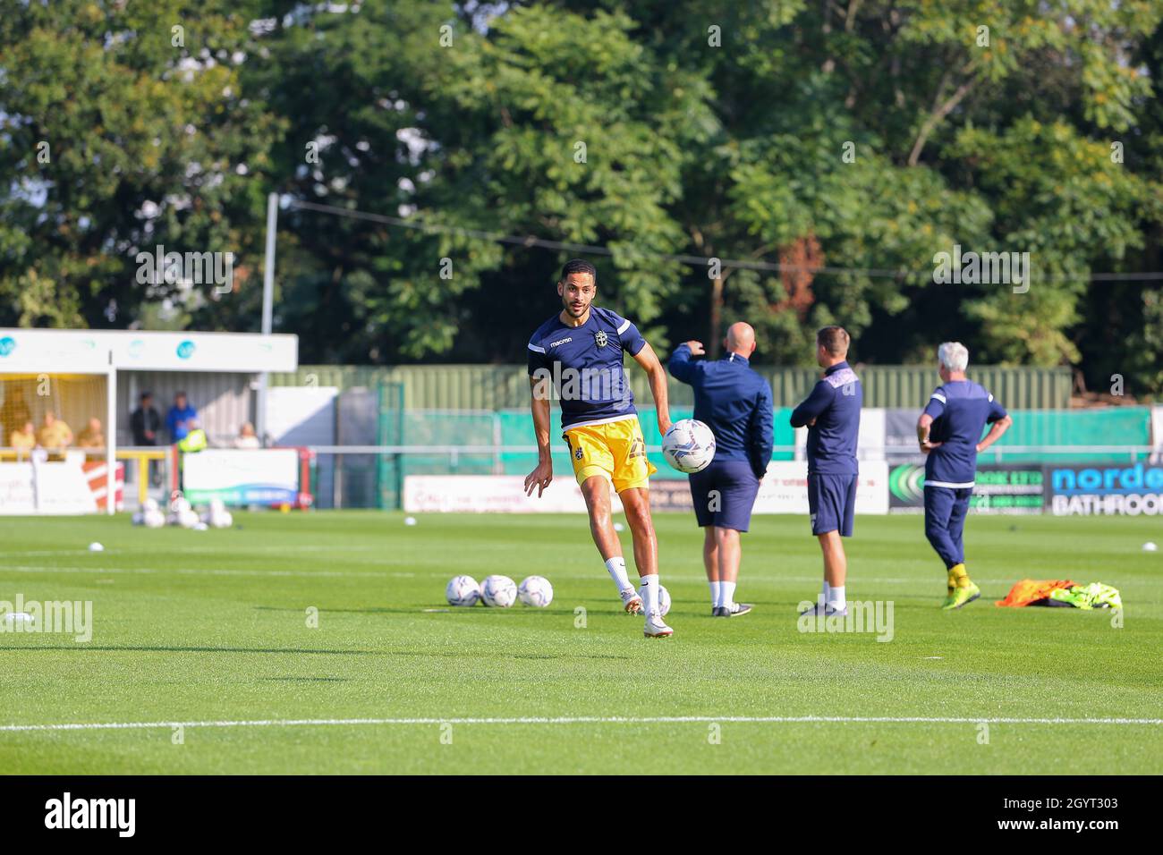 VBS Community Stadium, Sutton, London. 9th Oct, 2021. EFL League 2 ...