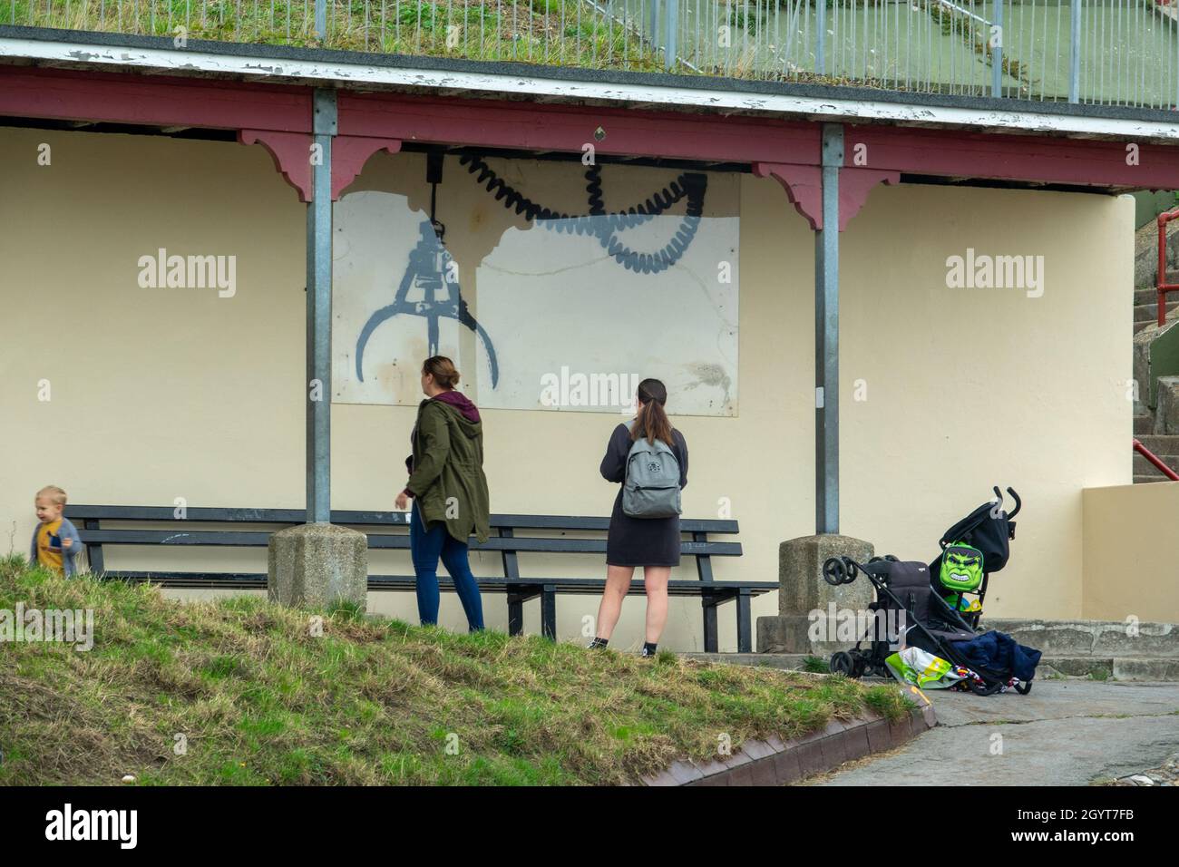 Banksy, The amusement arcade ‘grab claw’ works appeared in a shelter on ...