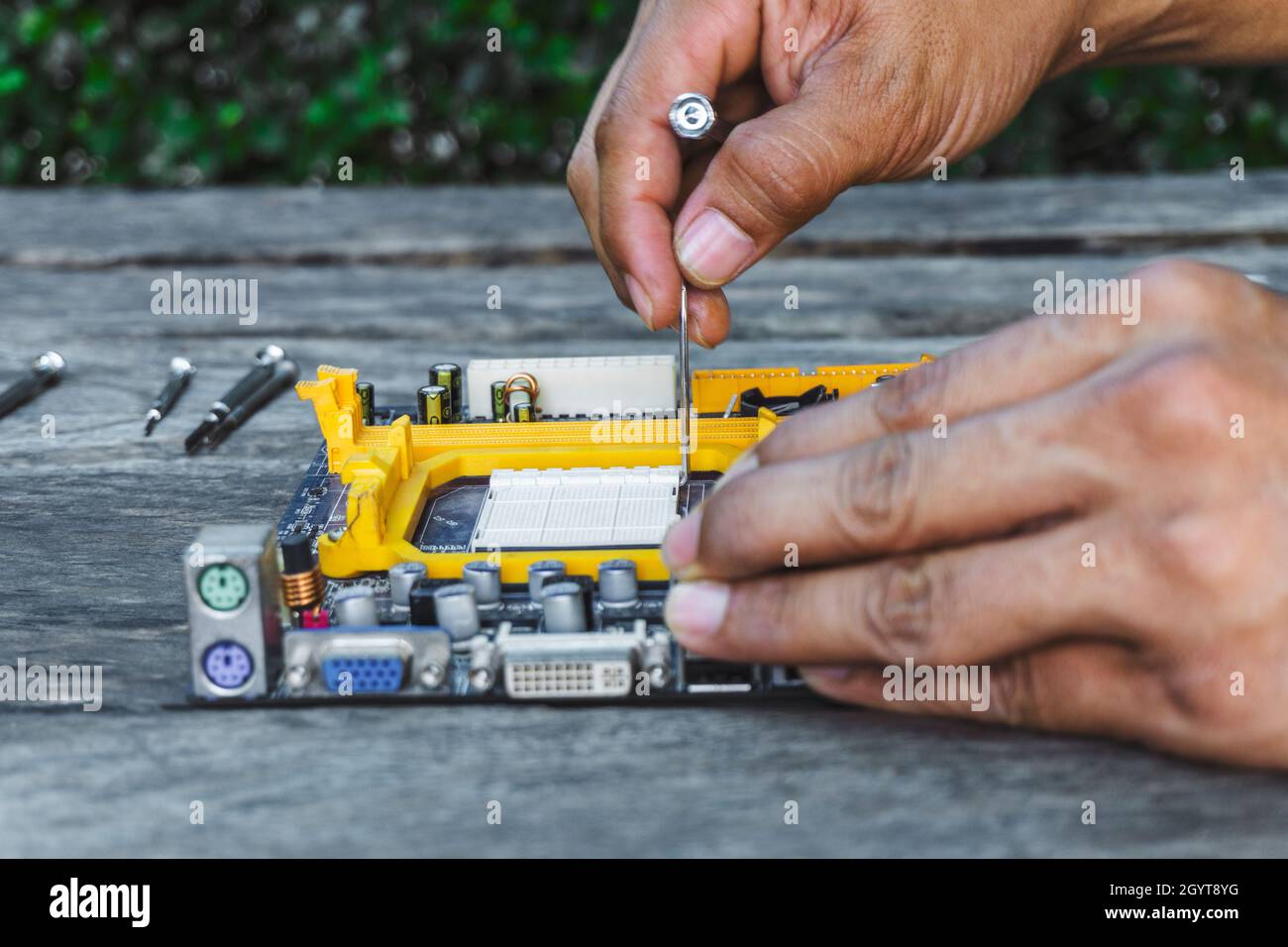 Computer repair upgrade open pc hi-res stock photography and images - Alamy
