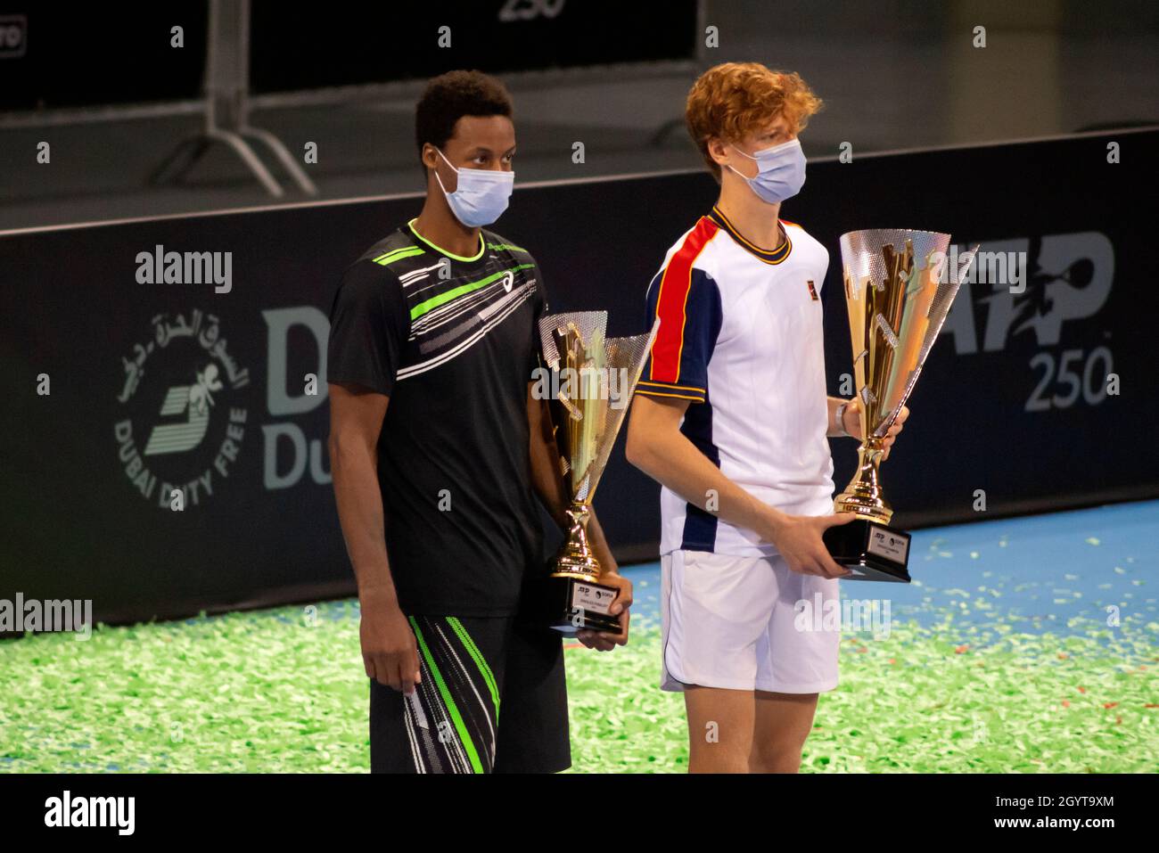 3 4 of him holding the trophy hi-res stock photography and images - Alamy