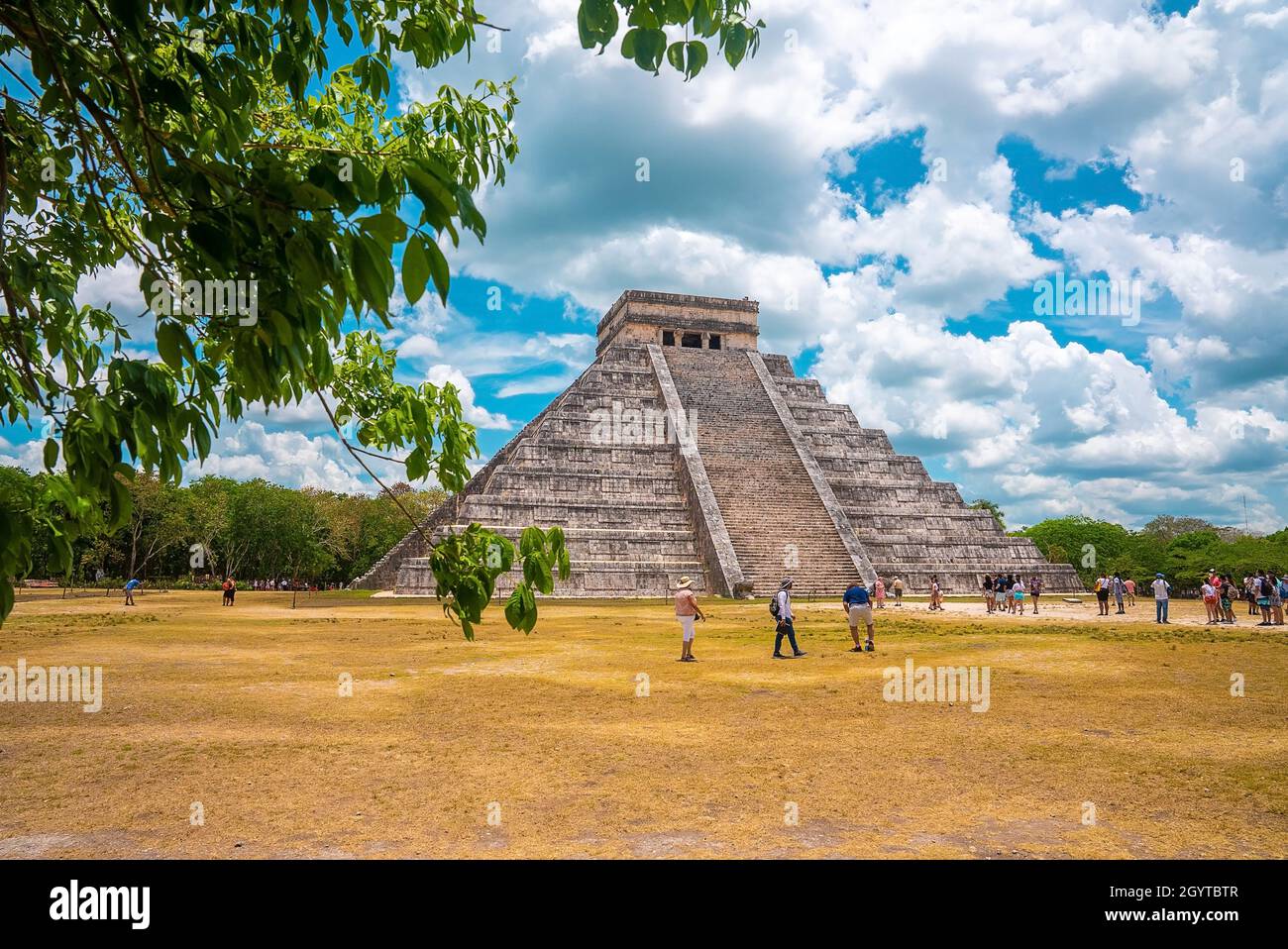 Old ruins of Temple of Kukulkan great pyramid in Chichen Itza Stock ...