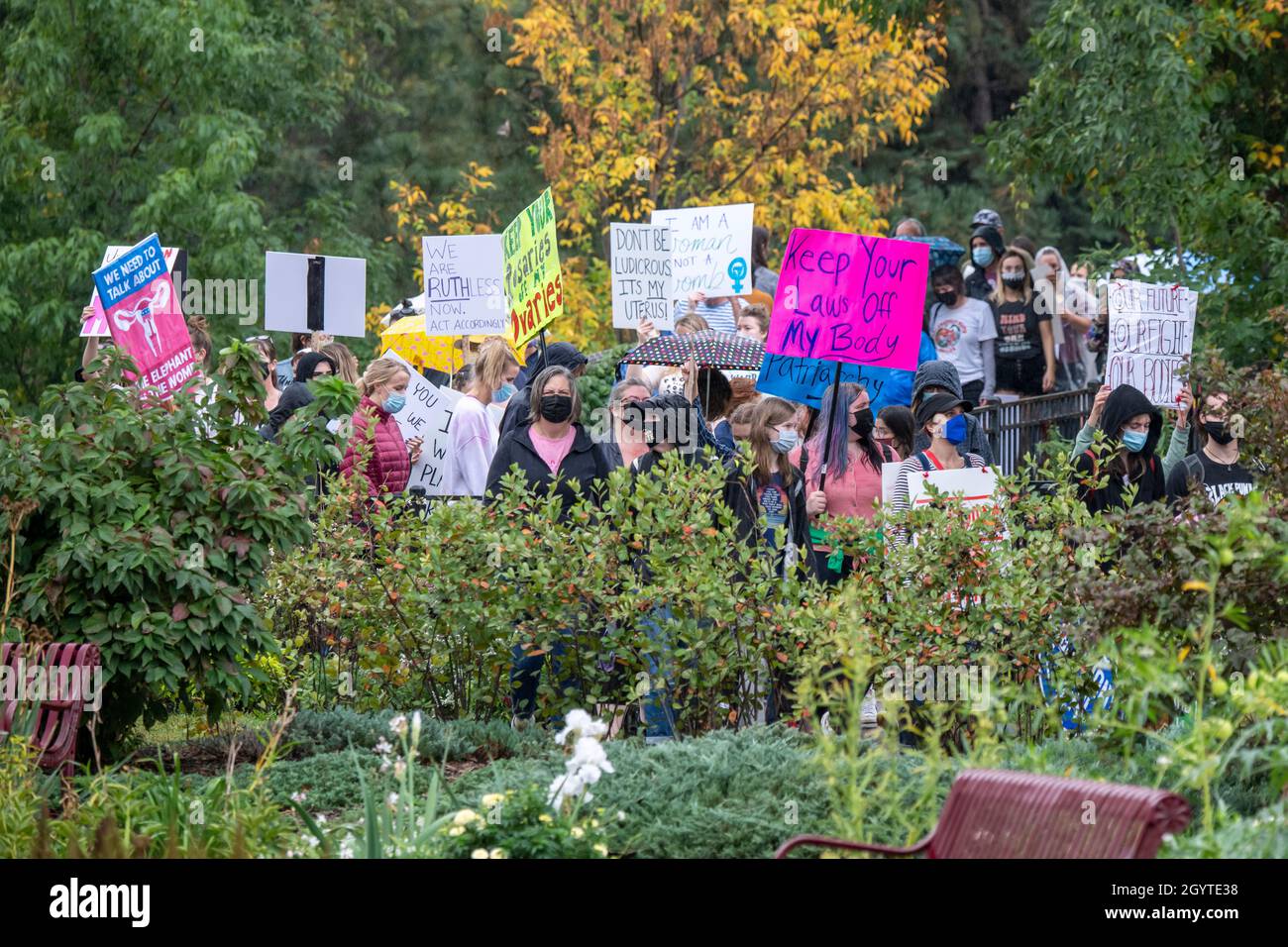 Freedom women hi-res stock photography and images - Alamy