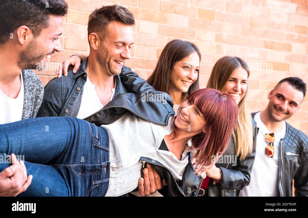 Millennial millennials hipster hi-res stock photography and images - Alamy