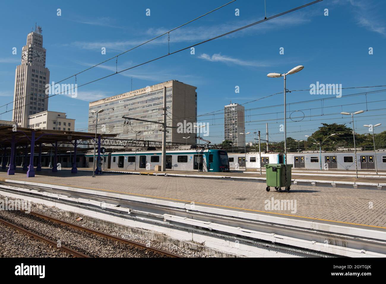 Supervia rio hi-res stock photography and images - Alamy