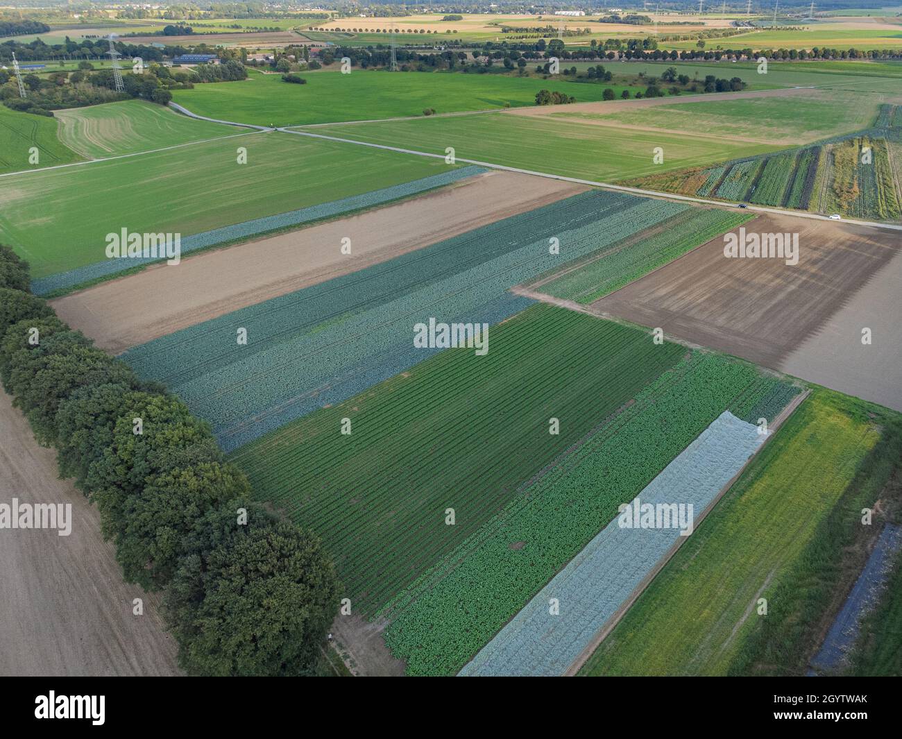 Horizontal aerial hi-res stock photography and images - Alamy