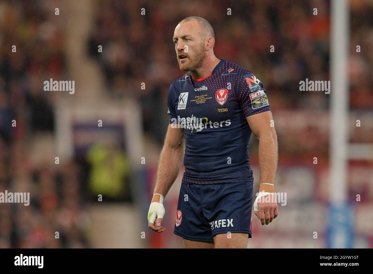 James Roby (9) of St Helens in action during the game Stock Photo - Alamy