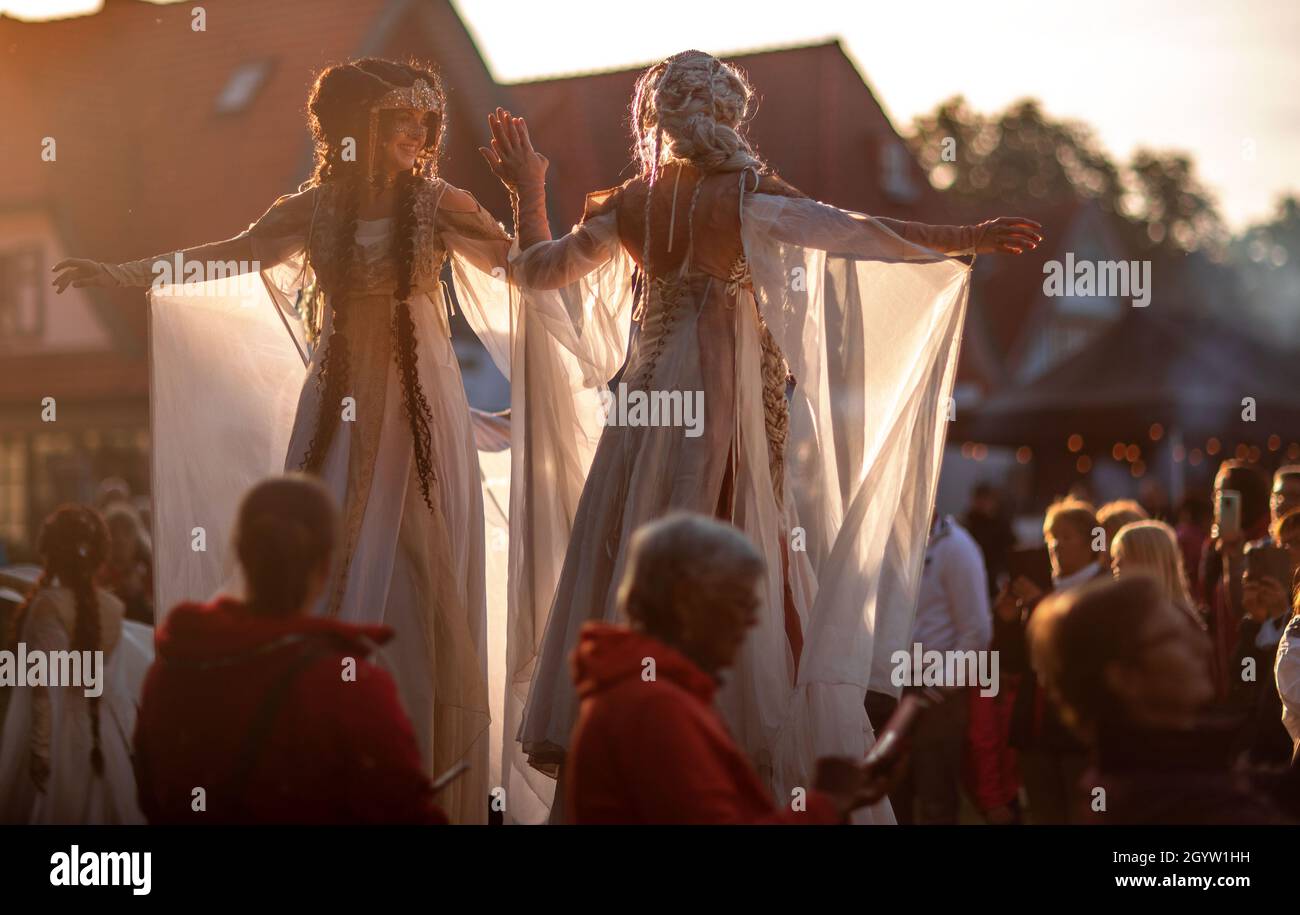 Boltenhagen, Germany. 09th Oct, 2021. Women in fairy costumes on stilts ...