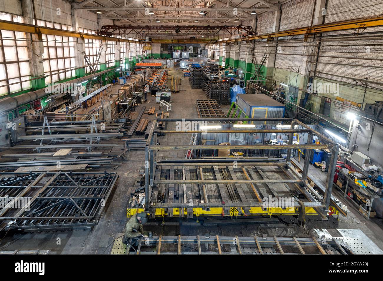 Metal factory workshop hi-res stock photography and images - Alamy