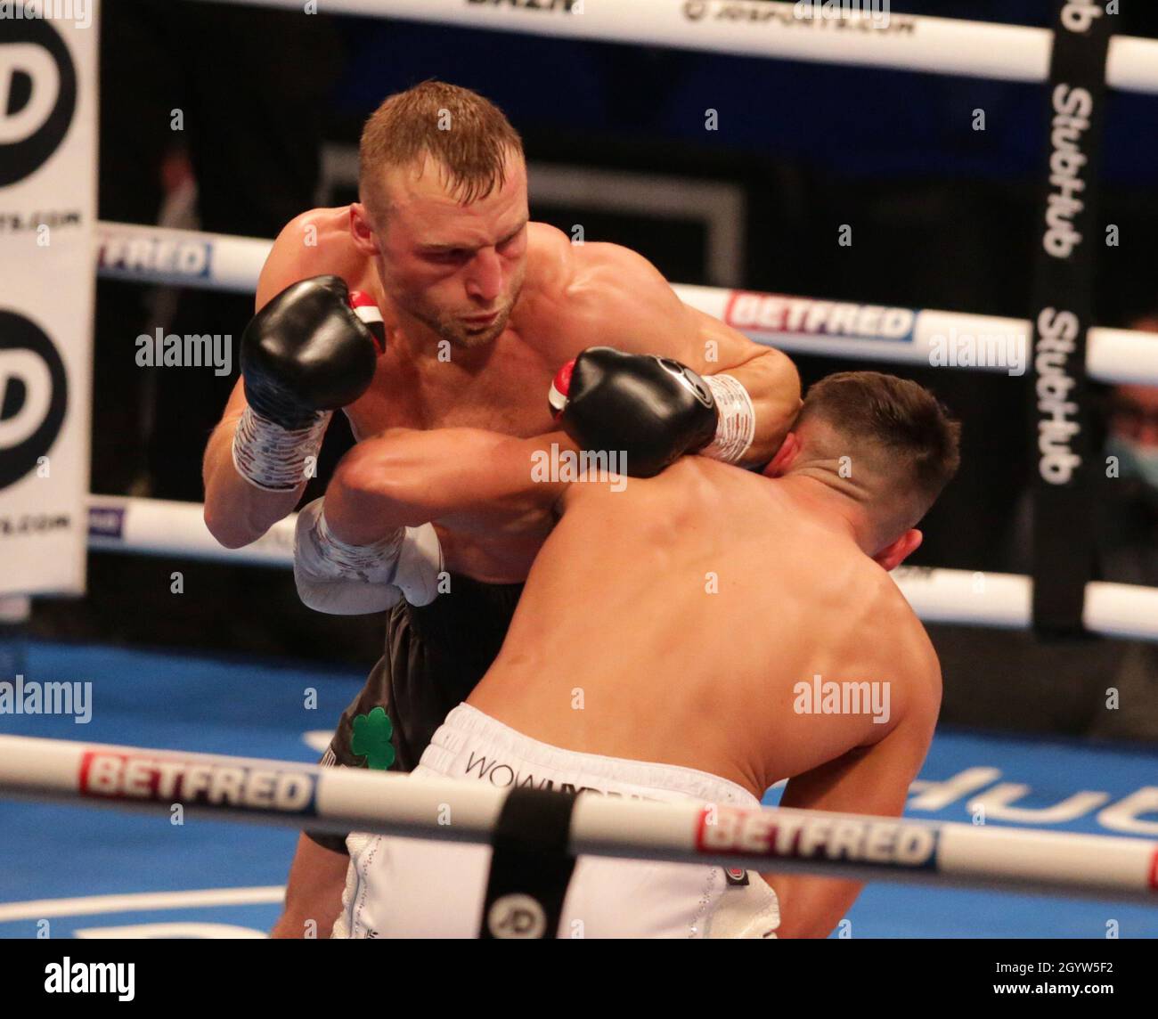 Liam smith v fowler hi-res stock photography and images - Alamy