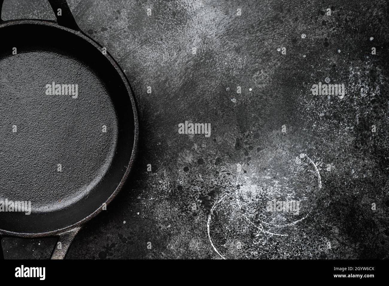 Empty cooking pot with copy space for text or food with copy space for ...