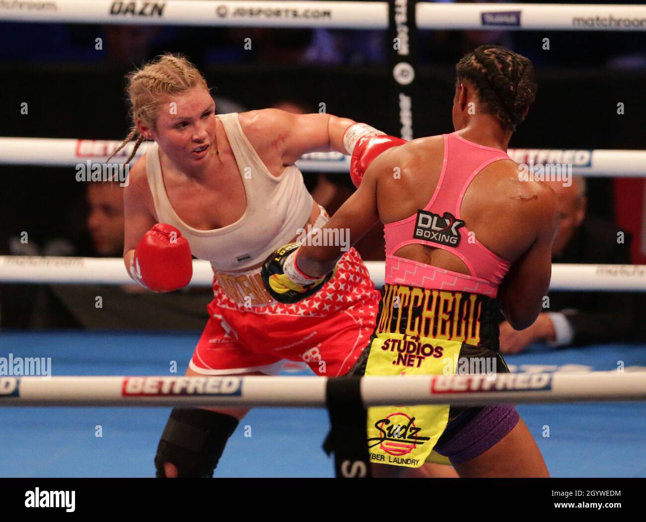 Shannon courtenay hi-res stock photography and images - Alamy