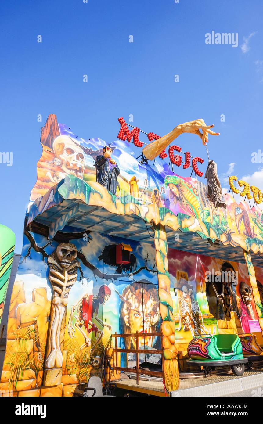 Horror ride hi-res stock photography and images - Alamy