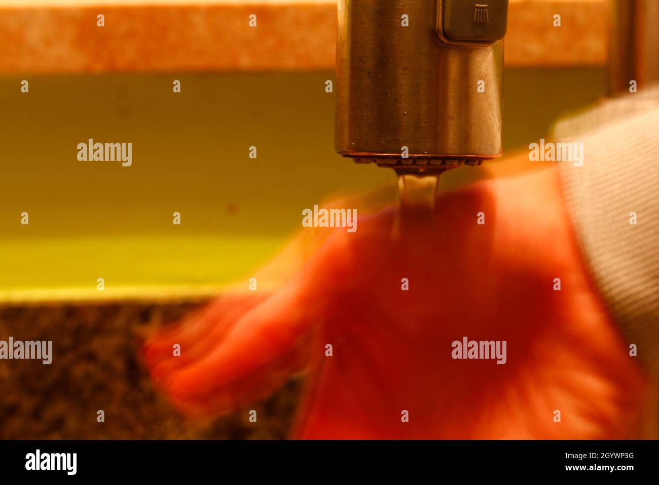 Long Exposure of Water Running Off a Hand Stock Photo - Alamy