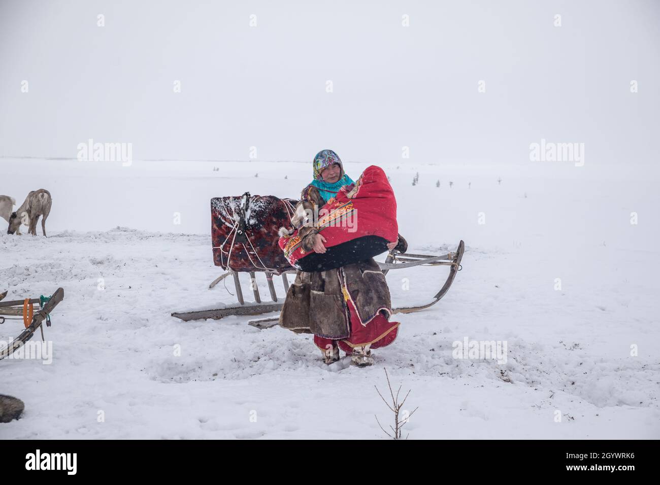 Mother craddle baby hi-res stock photography and images - Alamy