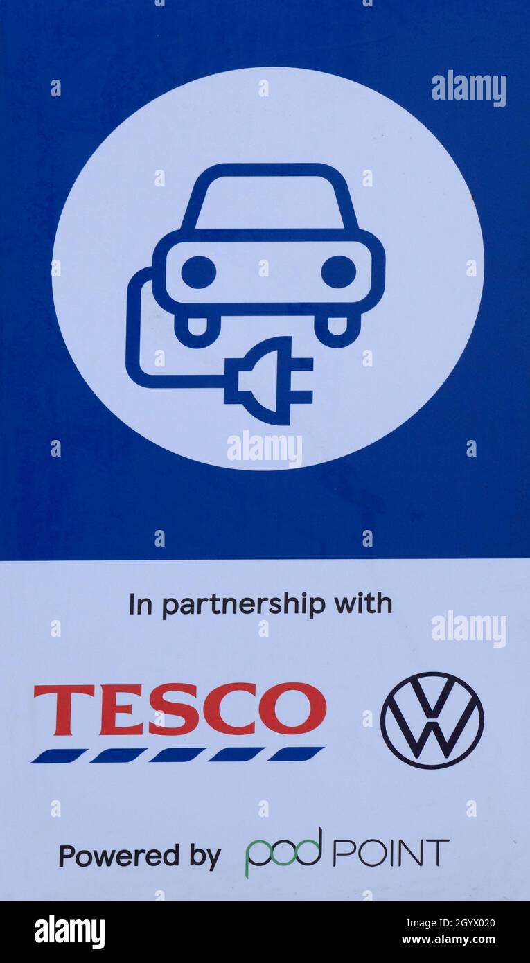 Tesco hunstanton sign hi-res stock photography and images - Alamy