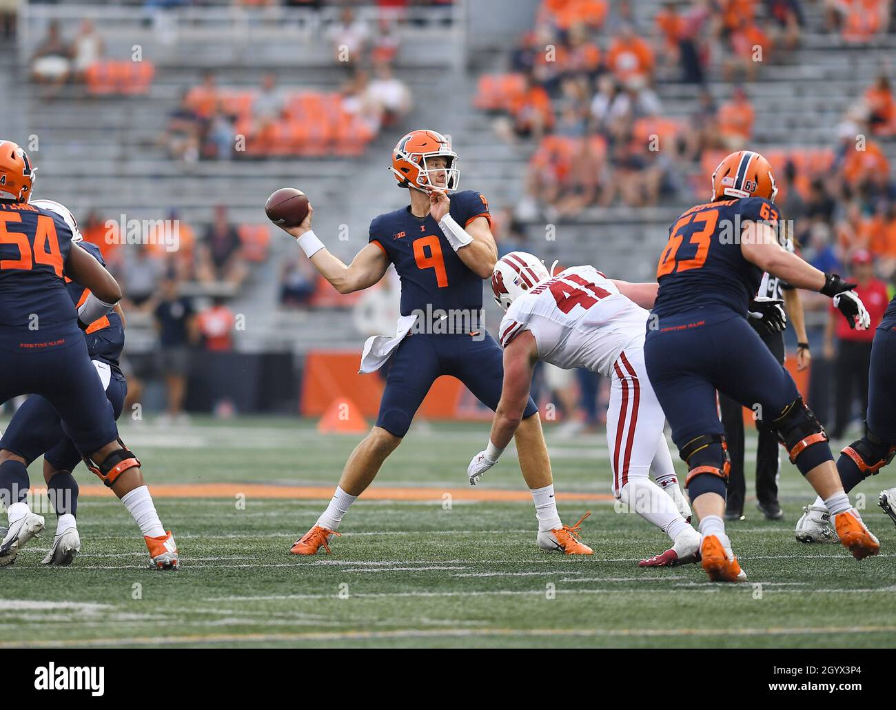 Champaign, Illinois, USA. 09th Oct, 2021. Illinois Fighting Illini ...