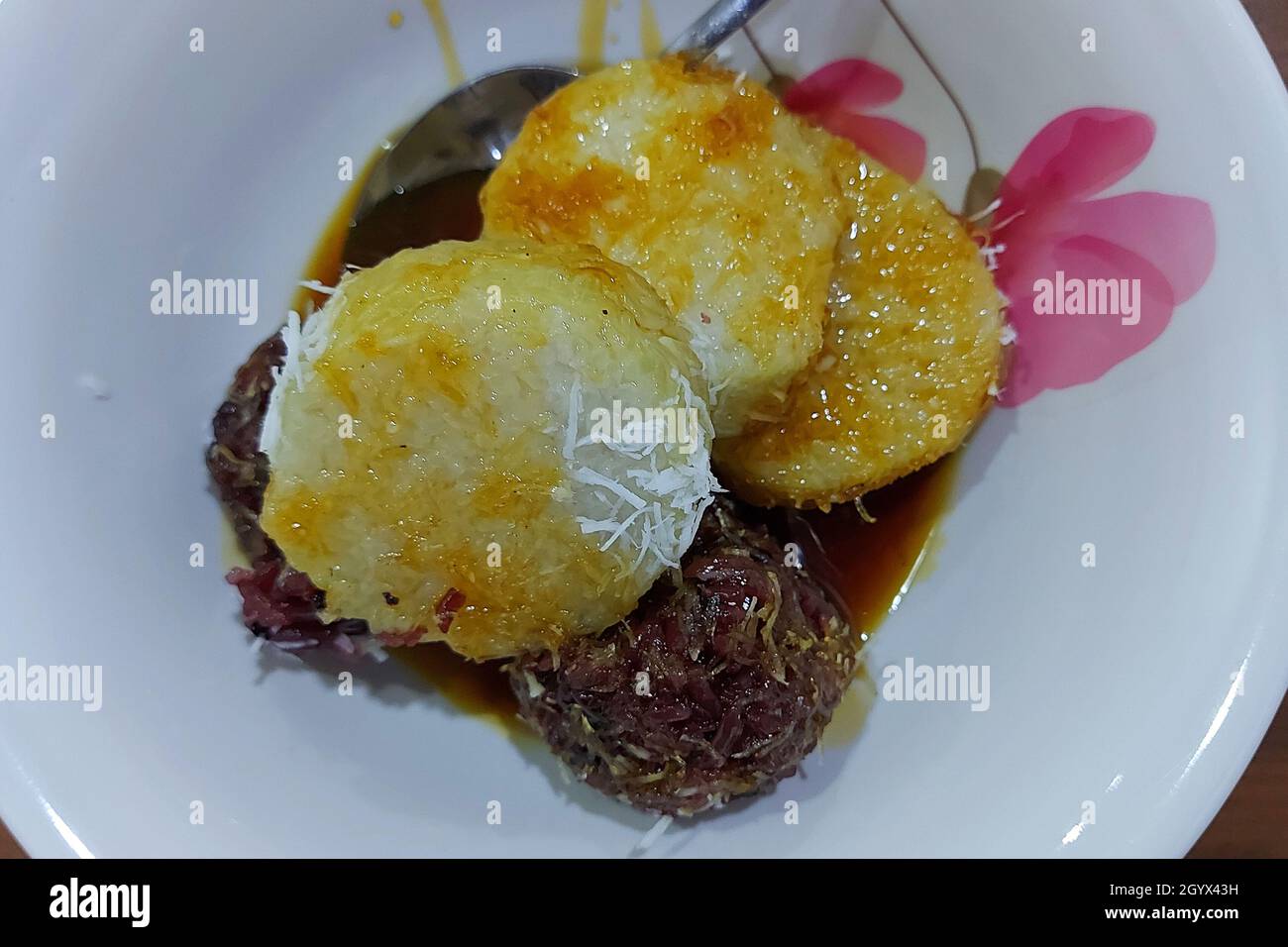 Kueh Lupis Cake, Traditional Food, Indonesia Stock Photo - Alamy