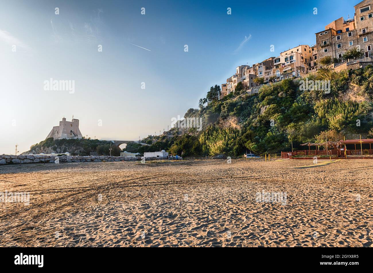Sperlonga beach hi-res stock photography and images - Alamy