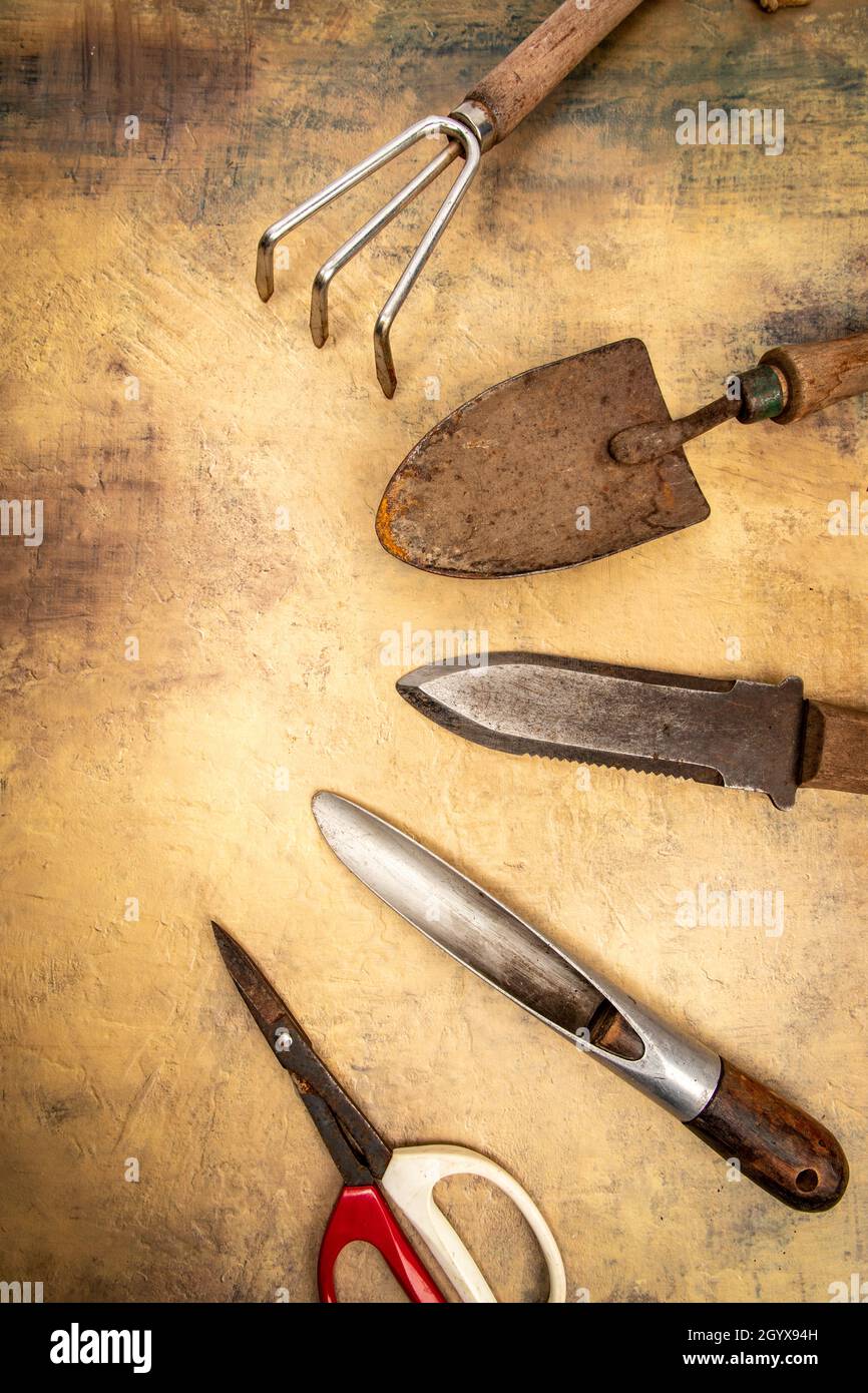Rusty garden tools hi-res stock photography and images - Alamy