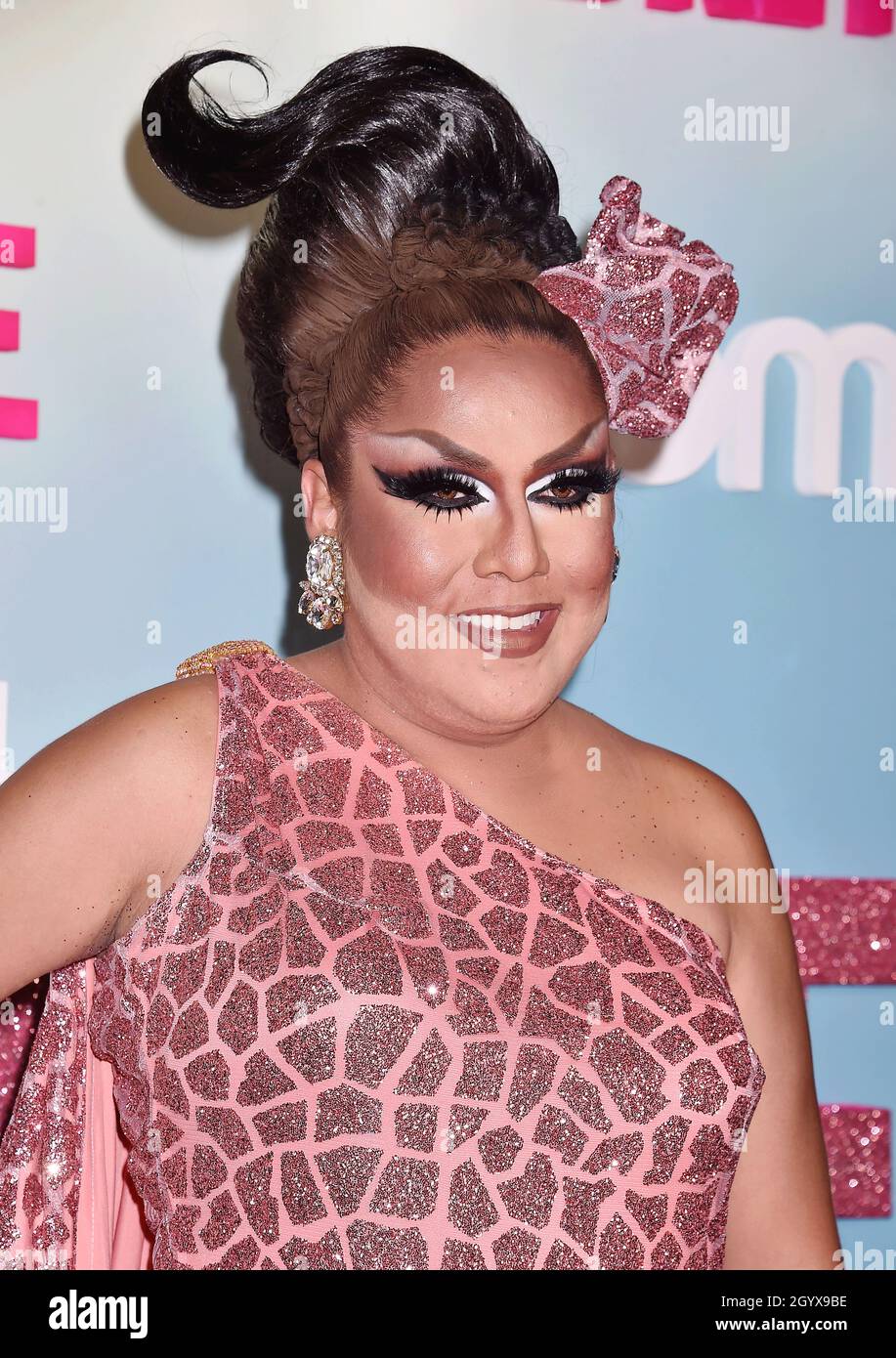 CULVER CITY, CA - OCTOBER 08: Lady Shug attends the Los Angeles ...