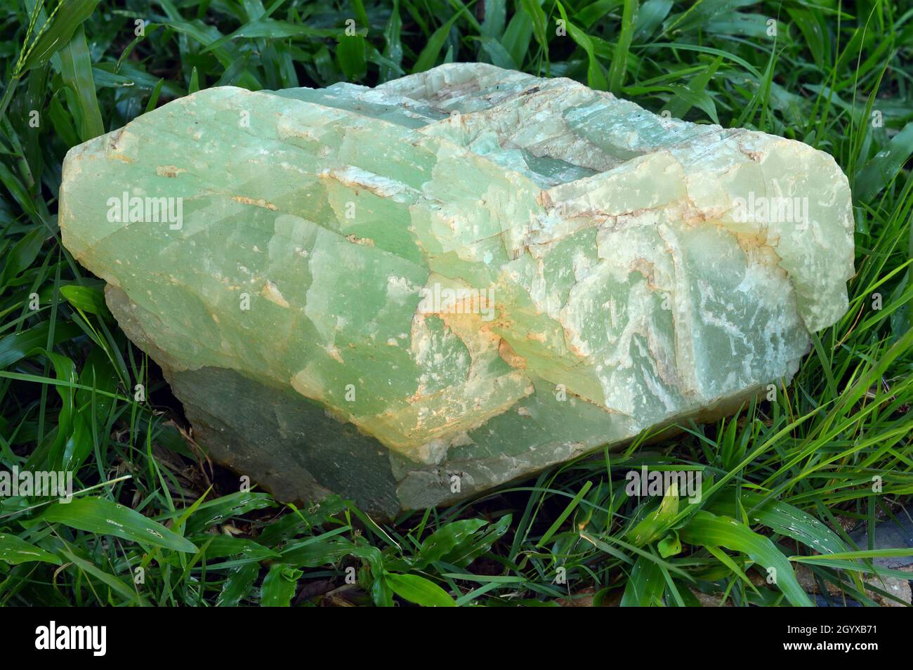 Blue jade stone hi-res stock photography and images - Alamy