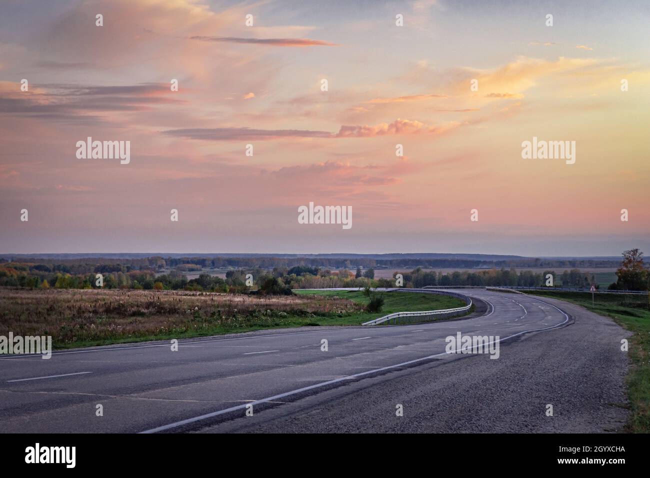 Coloured roadway hi-res stock photography and images - Alamy