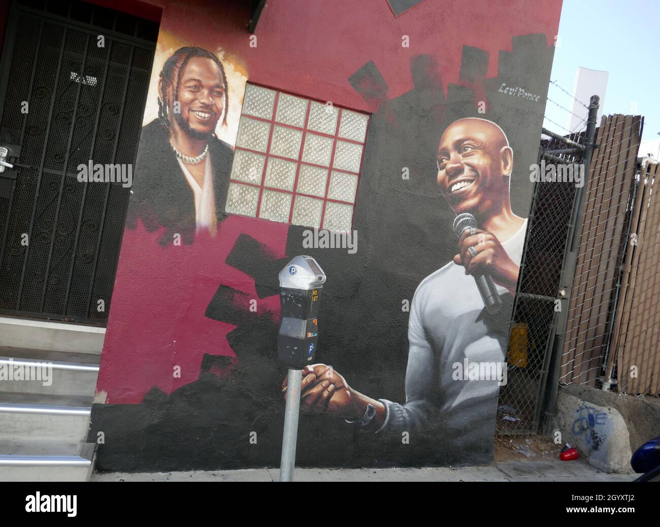Dave chappelle 2021 hi-res stock photography and images - Alamy