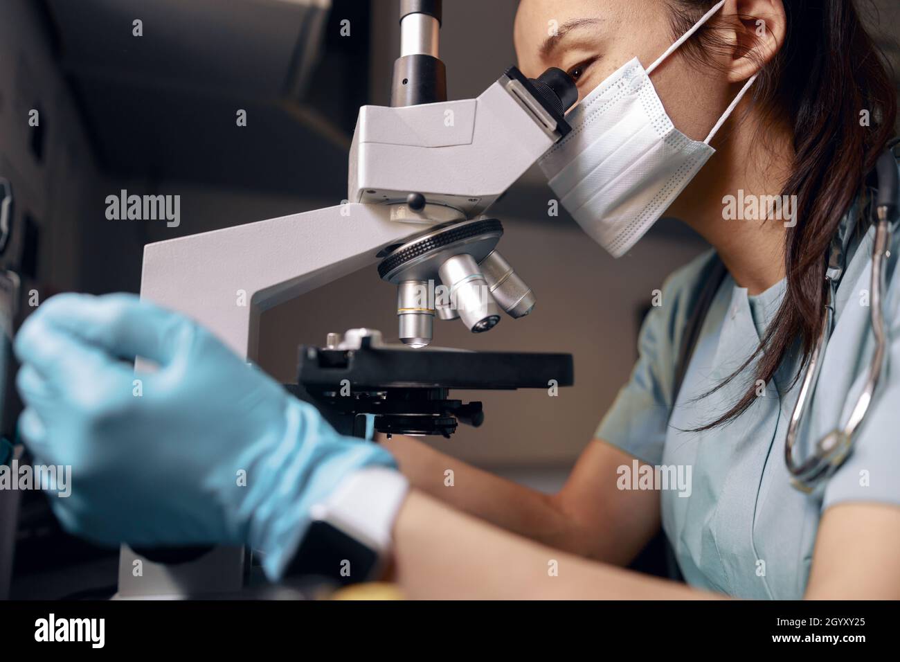 Workplace doctor pharmaceutical table medicine hi-res stock photography ...