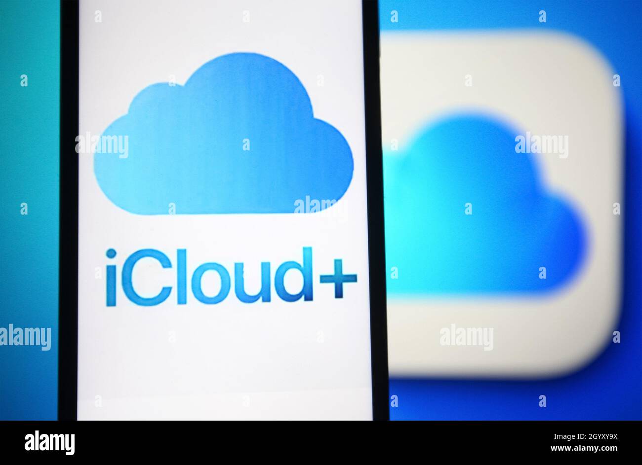 Icloud plus hi-res stock photography and images - Alamy