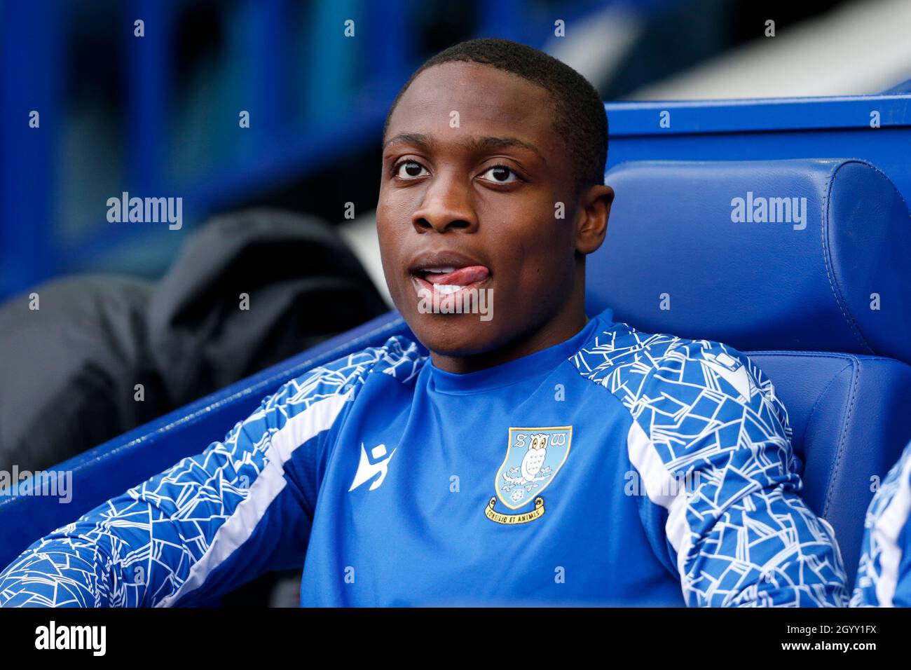 Dennis Adeniran #8 of Sheffield Wednesday Stock Photo - Alamy