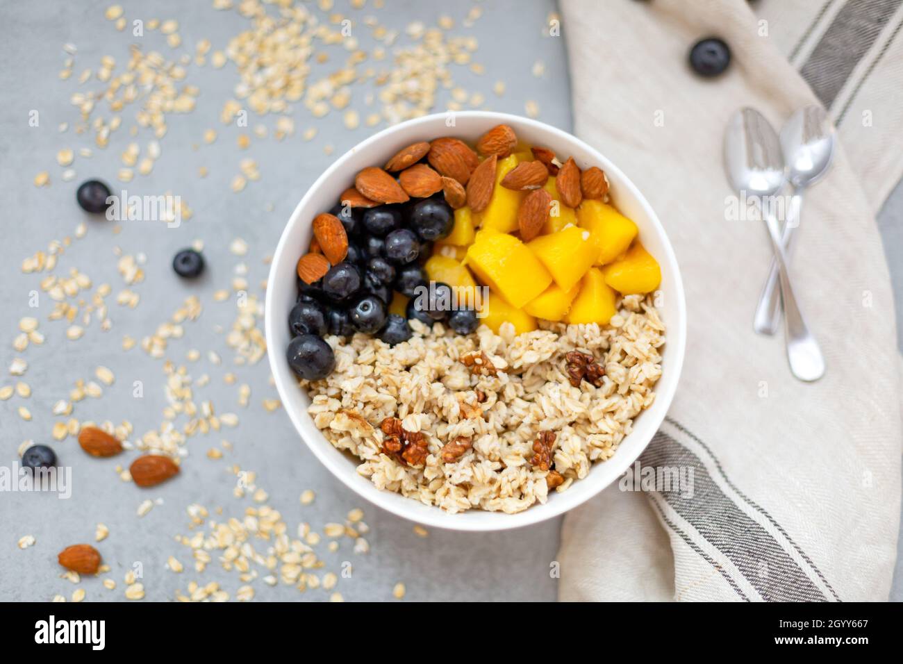 Vegetarian hot and healthy food for breakfast Stock Photo - Alamy