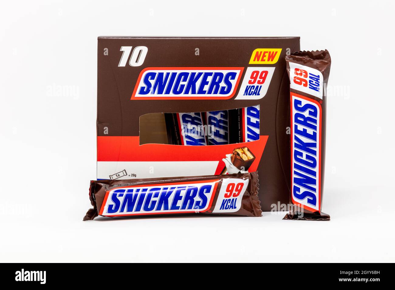 Snickers 99kcal Chocolate Snack Bars Multipack 10 Pack Stock Photo - Alamy