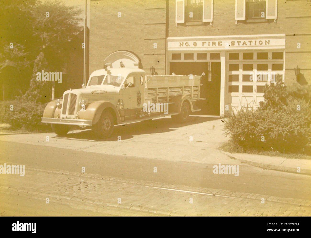 1950s fire truck hi-res stock photography and images - Alamy