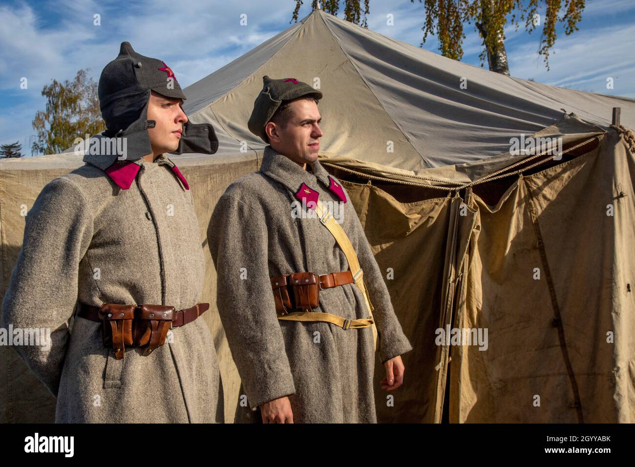 Uniform red army uniform hi-res stock photography and images - Alamy