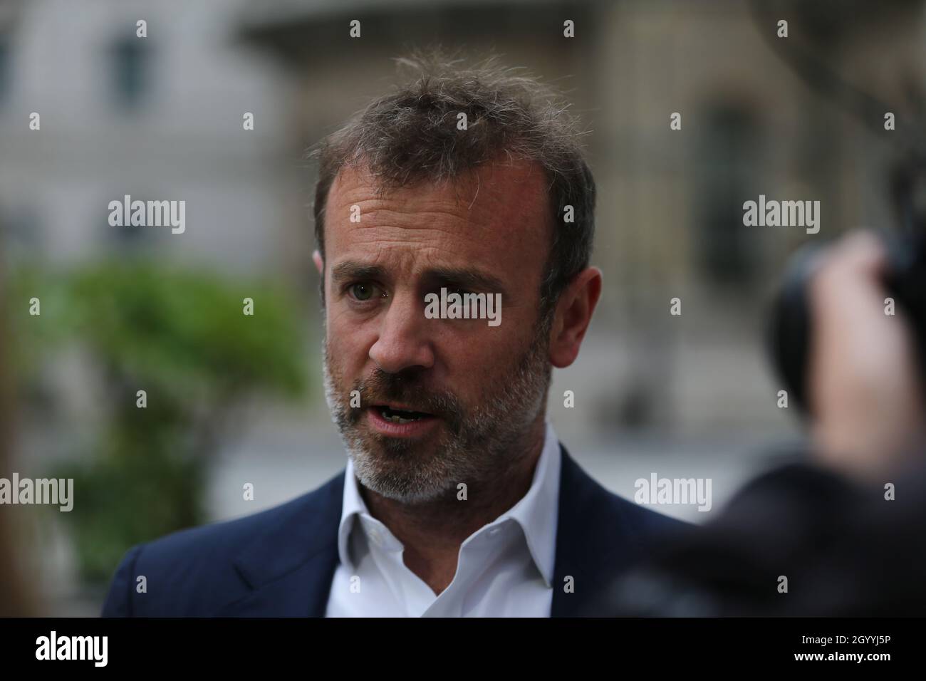 Stephen fitzpatrick ovo hi-res stock photography and images - Alamy