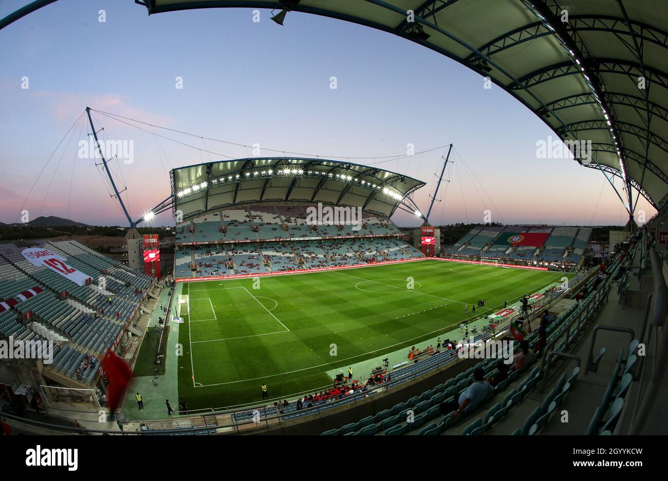 Estadio algarve hi-res stock photography and images - Alamy