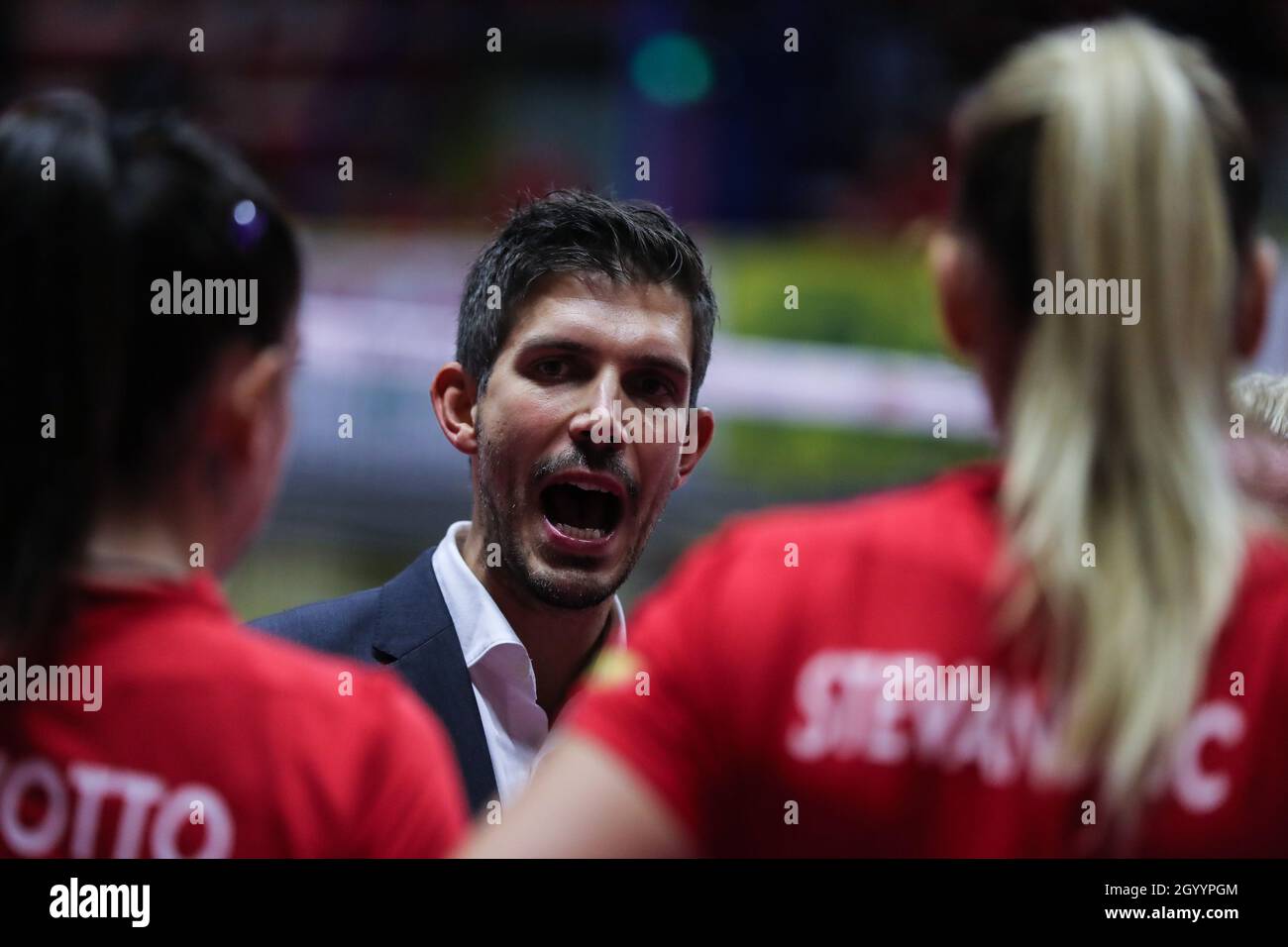 Marco Musso head coach of UYBA Unet E-Work Busto Arsizio talks to UYBA ...