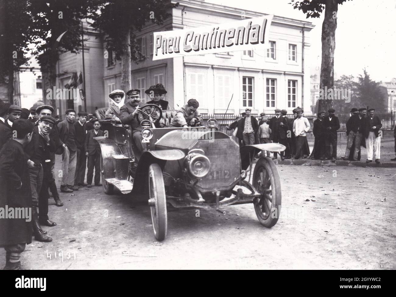 Vintage 1900s - 1920s motor racing / rallying Stock Photo - Alamy