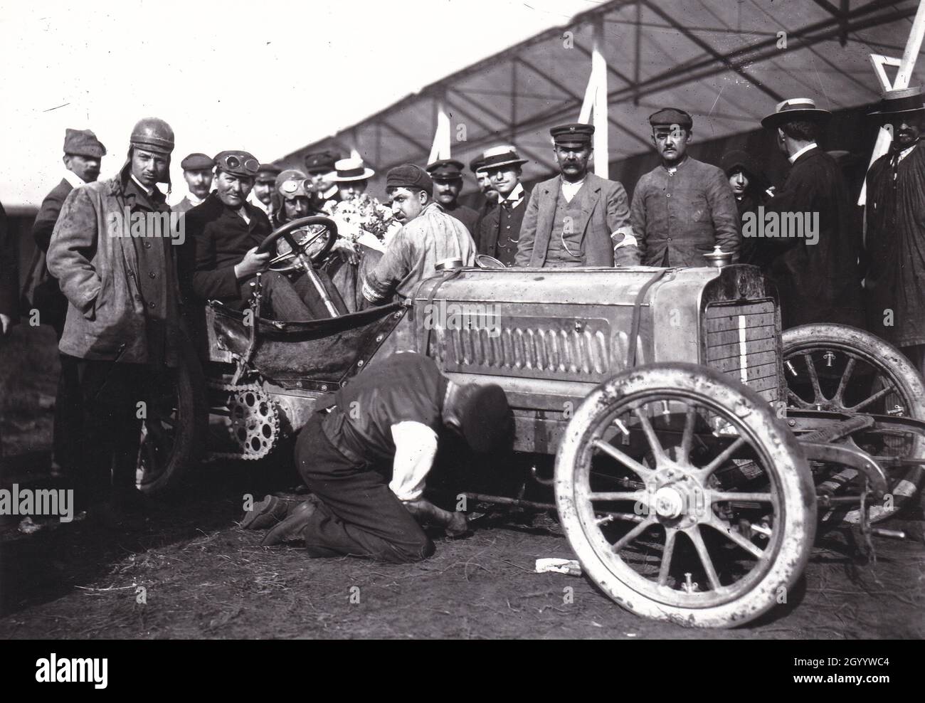 Vintage 1900s - 1920s motor racing / rallying Stock Photo - Alamy