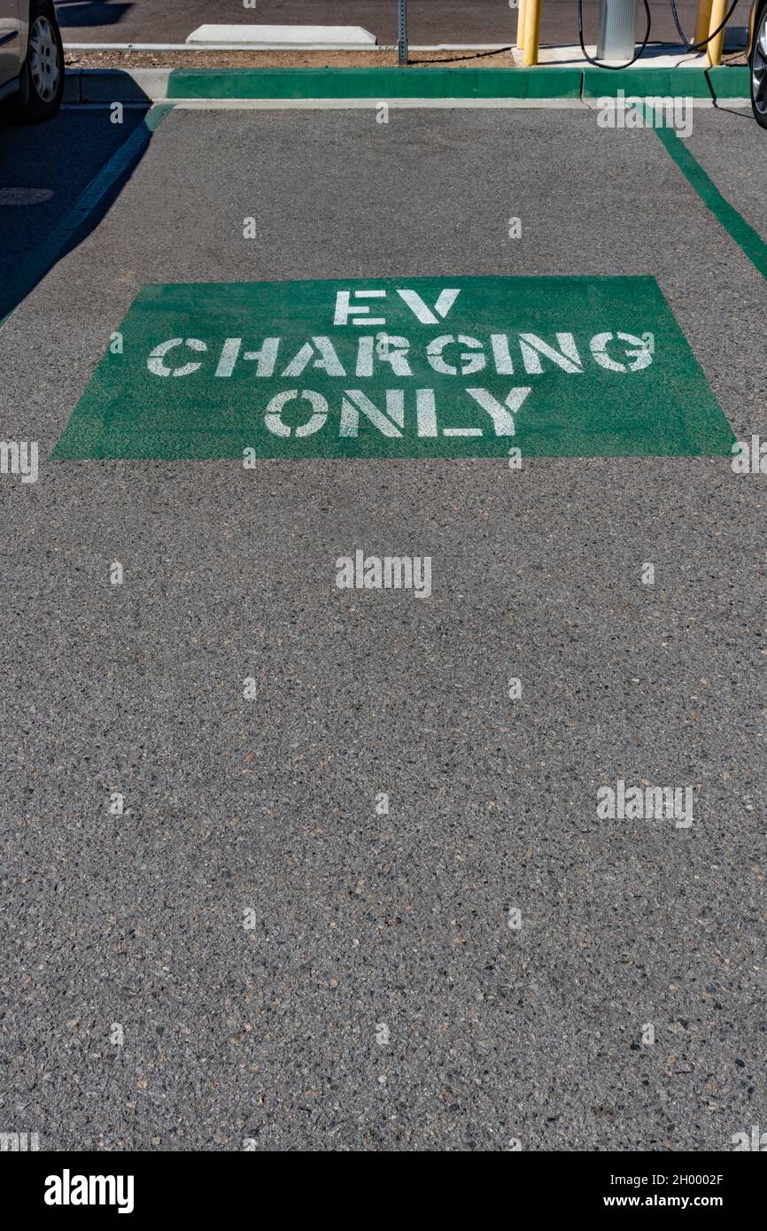 Electronic vehicle hi-res stock photography and images - Alamy