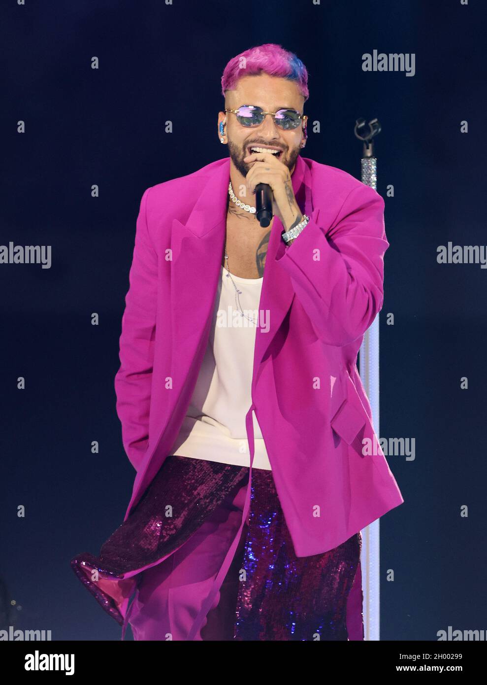 Papi juancho tour hi-res stock photography and images - Alamy